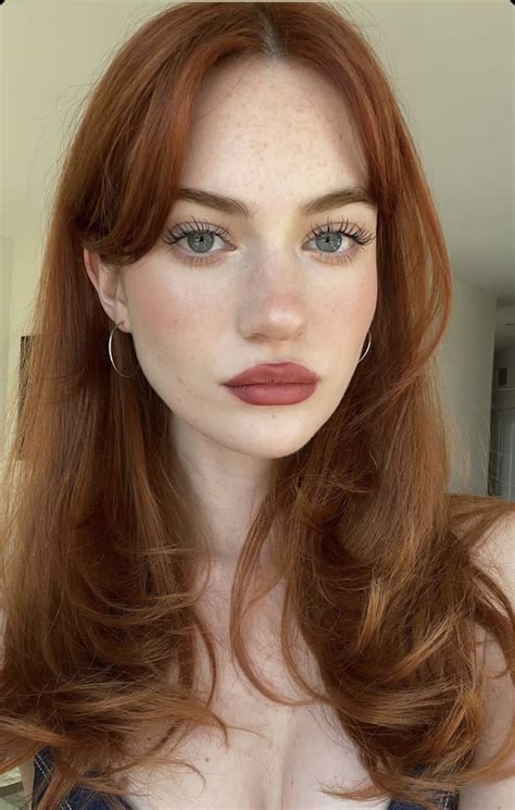 Pin By Marília Moura On Makeup Hair Pale Skin Red Hair Pale Skin