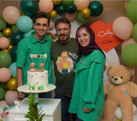 اولین عکس از زن و دختر محجبه زیبای سید جواد هاشمی نه به اون هودی