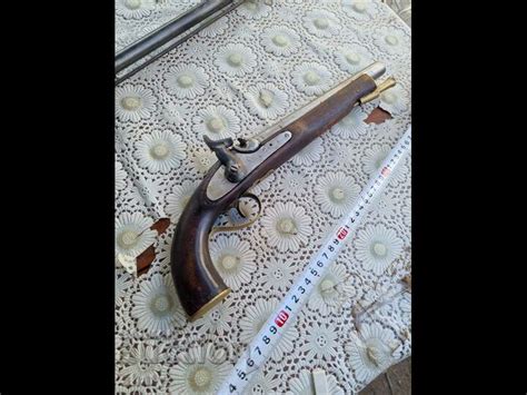 Стар пистолет Оръжия Боеприпаси Военни предмети Balkanauction