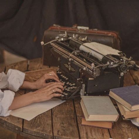 Пожелавам ви Достатъчно Някои хора ще се доближават към теб привлечени от сиянието ти Други