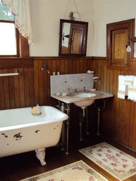 147 Best Early 1900s Bathrooms Images On Pinterest Vintage Bathrooms