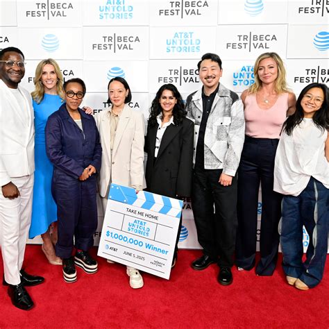 Poor Things Emma Stone Had To Have No Shame About Its Sex Nudity