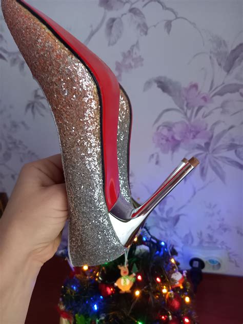 Туфлі на шпильках блискучі сріблясті на корпоратив фотосесію 1 020 грн Інші туфлі Рівне на Olx