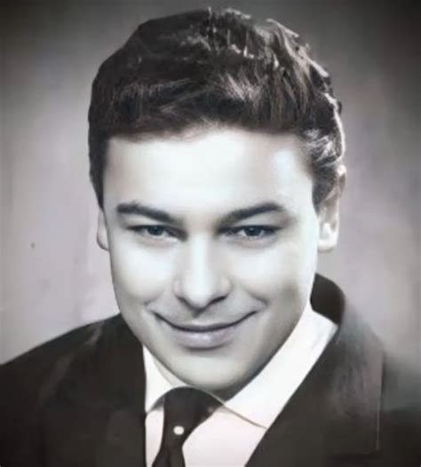 مسلسل واحد و8 أفلام سينمائية جمعت أحمد رمزي بـ فاتن حمامة مجلة سيدتي