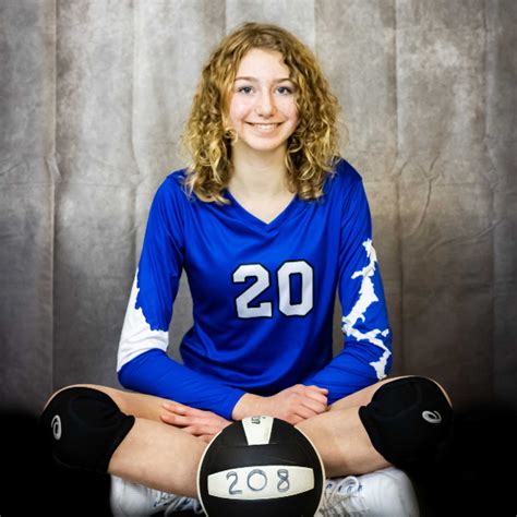 Mackenzie Rays Instagram Twitter And Facebook On Idcrawl