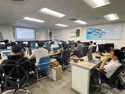 Robusta Phối Hợp Với Doanh Nghiệp Tại Tp Thủ Đức Khai Giảng Khóa Implementing And