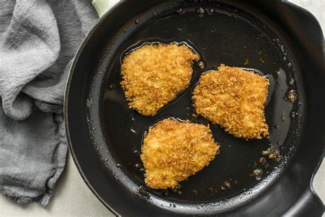Classic Breaded Veal Cutlets Recipe