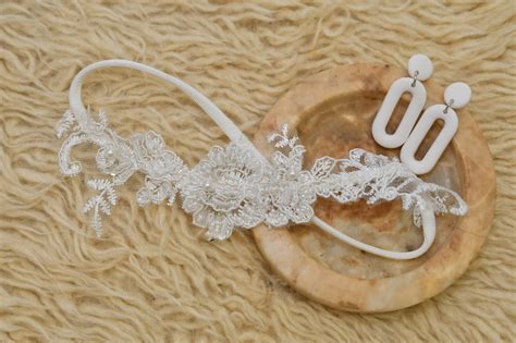 Polly Garter Getting Weddy