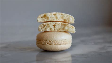 프렌치 머랭 마카롱 꼬크 마카롱 꼬크 Macarons Coque Class By August14th 설탕을 줄이고 아몬드 가루를 늘린 고소한 프렌치 머랭 마카롱 꼬크