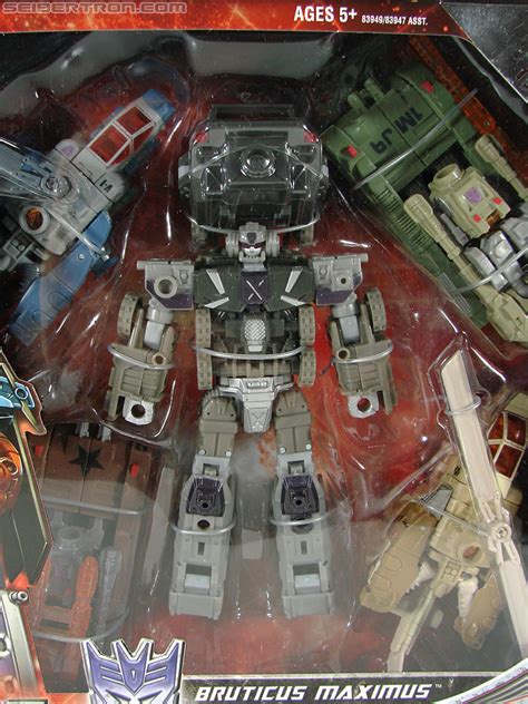 Transformers Universe Classics 2 0 Bruticus Maximus Toy Gallery Image 2 Of 152