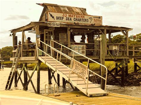 12 Behind The Scenes Secrets Of Outer Banks Straight From The Cast