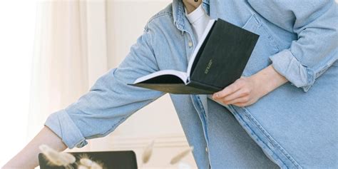 Operations Associate Job Description