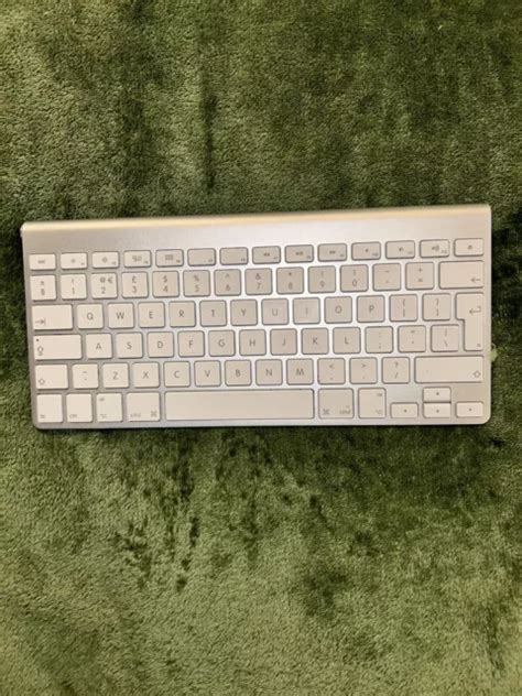 Apple Wireless Keyboard A1314 Faulty £0 99 Picclick Uk