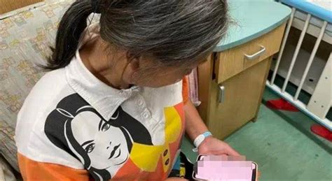 养女去世后“低保妈妈”欲捐出剩余善款，爱心的传递是人间至善戴美春生活母亲