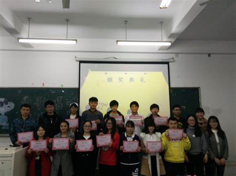 药学院举办 青歌唱响•闪‘药青春”歌唱比赛 药学院