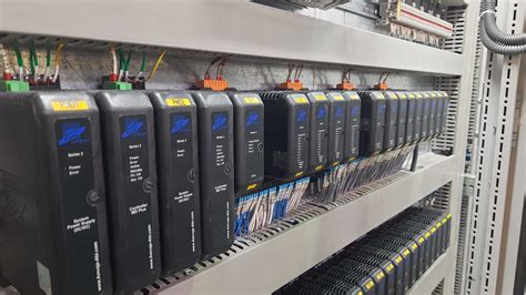 نصب، راه اندازی و یکپارچه سازی سیستم های کنترلی شرکت صنعت الکترونیک امواج آبی طراح و تولید