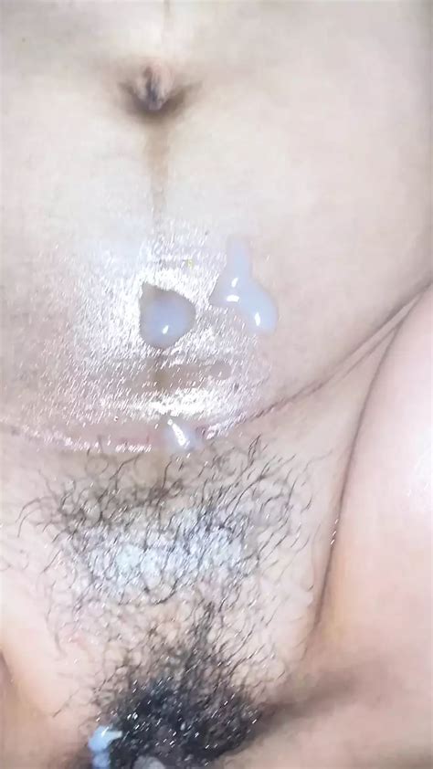 오르가즘을 위해 거실 의자에서 섹스하는 바람둥이 와이프 xHamster