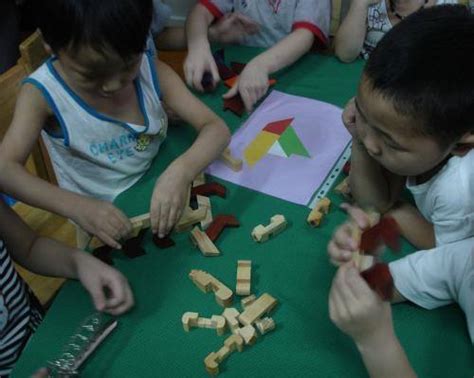 Дидактик тоглоомууд ТЭМЭЭН ТАВАГ Тэмээн таваг нь Говь нутагт үүссэн тоглоом юм Уг тоглоомын