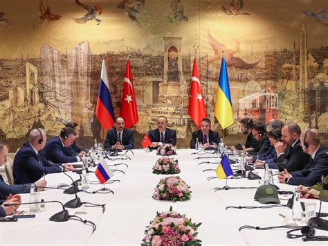 В Путин В Зеленский нар энх тайвны гэрээ байгуулахтай зэрэгцэн уулзах боломжтой гэж Оросын