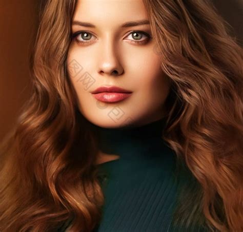 发型美头发护理美丽的女人长健康的头发浅黑 包图企业站