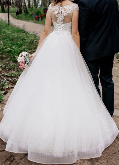 Продам свадебное платье 42 44 размер в идеальном состоянии По всем вопросам пиши в 2025