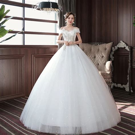 Stunning White Bridal Gown With Lace Details On Luulla