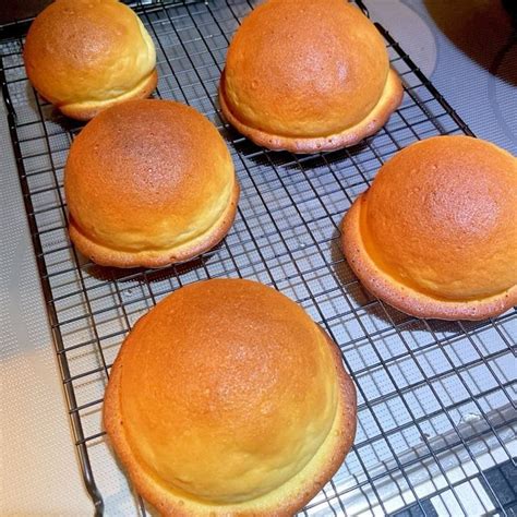 AYU 児の母 ayu pan bread Threads Say more