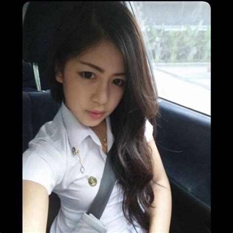 หลุดนักเรียนไซด์ไลน์เปิดโชว์อกให้ลูกค้าดู หัวนม จับเล่นในรถกลางไฟแดง เพราะซื้อตุ๊กตาหมีมาให้ เลย