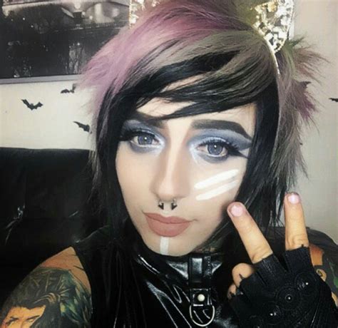 Pin On Dahvie Vanity