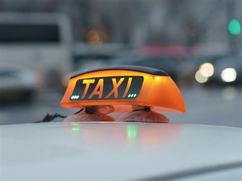 Gismeteo В Дептрансе попросили сервисы такси не повышать тарифы на Новый год