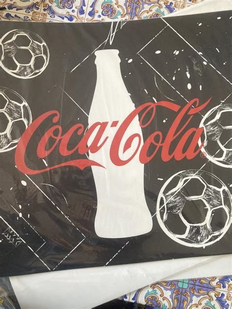 Серветки під тарілку кока кола — ціна 95 грн у каталозі Серветниці Купити товари для дому та