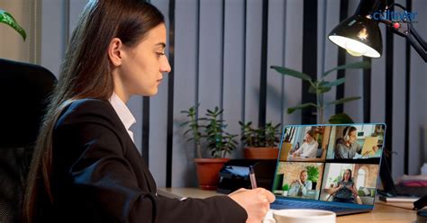 How To Manage Your Remote Team Effectively