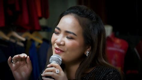 Averiana Barus Korban Ate Ngena Official Live Record Youtube