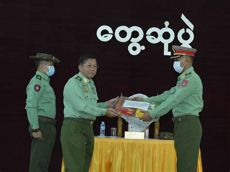 နိုင်ငံတော်စီမံအုပ်ချုပ်ရေးကောင်စီဥက္ကဋ္ဌ တပ်မတော်ကာကွယ်ရေးဦးစီးချုပ