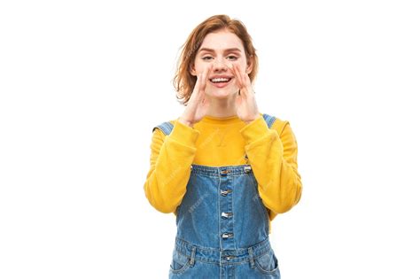 Premium Photo Portrait Of Redhead Young Woman Screaming Into Her