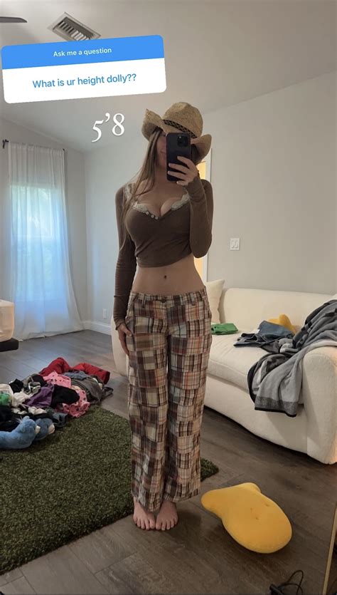 Megan Guthries Feet Megan Guthries Feet