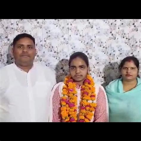 Up Board Result 2025 Meet Prachi Nigam Up Board 10th Topper Who Scored 98 50 Percent Marks