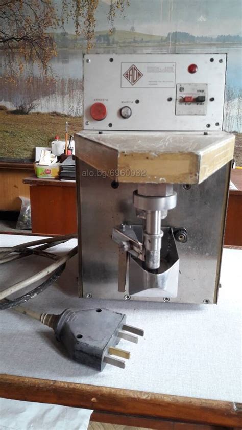 машина за боядисване на кожа Sada Производствени Обработващи Пловдив Употребявана ра