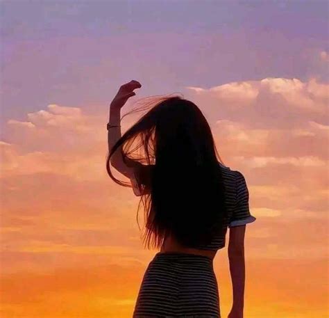 С Тэнүүний “Санаандгүй учрал” эротик зохиол Facebook