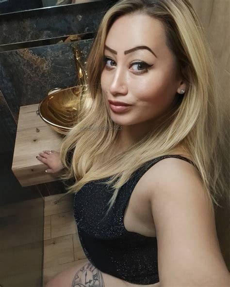 Слънчев бряг Компаньонкa Секс секс 30 г 160 см Класически секс Анален секс 24 7 Компаньонки