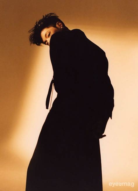 백호의 또 다른 변신 Part 2 Style 읽을거리 에스콰이어 코리아 패션 매거진 패션 잡지 남성지 Photography Poses For Men