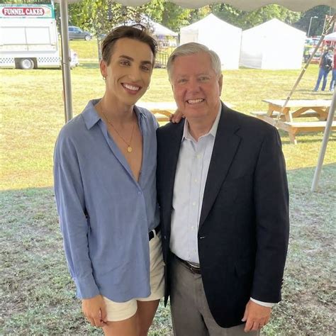 Abdde Senatör Lindsey Grahamın Eşcinsel Seks Işçileri Tuttuğu Iddia
