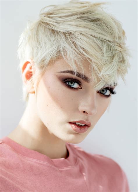 12 Sensational Girly Pixie Cut