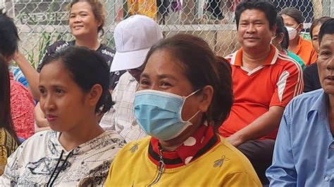 អភិបាលខណ្ឌមានជ័យ បើកការដ្ឋានជួសជុលផ្លូវបេតុង ប្រវែង១០០ម៉ែត្រ