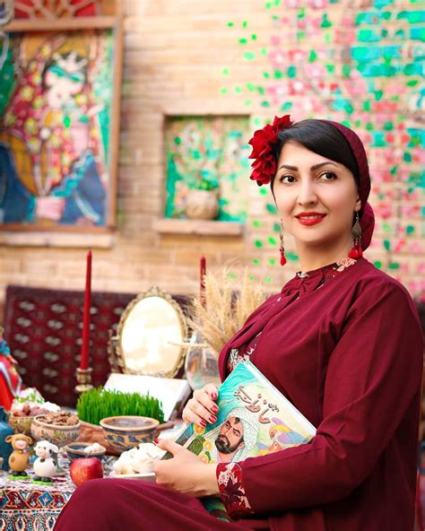 ‎مریم نادری عکاس شیرازی عکاس عروس کلیپ عکاس فضای باز ‎ ‎سفارشات عکاسی شما پذیرفته میشود ورق