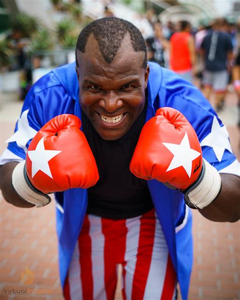 Balrog Street Fighter Cosplay