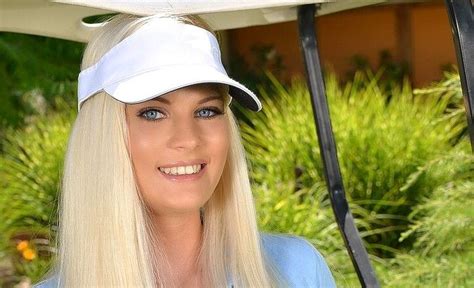 Candee Licious Biography Wiki Age Height Career Photos And More