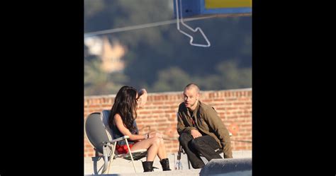 Photo Megan Fox Et Dominic Monaghan Sembrassent Pendant Le Tournage