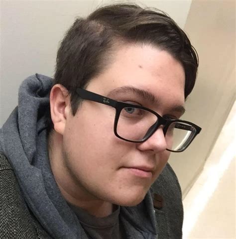 368 Best Amab Images On Pholder Transpassing Non Binary And Genderqueer