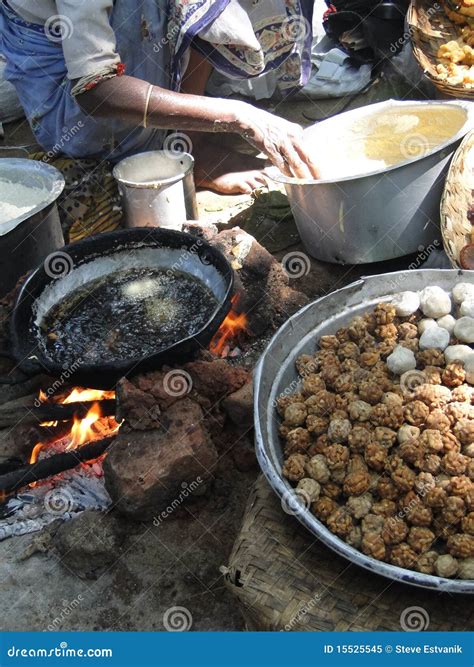 Woman Frying Snacks Stock Image Image Of Fried India 15525545